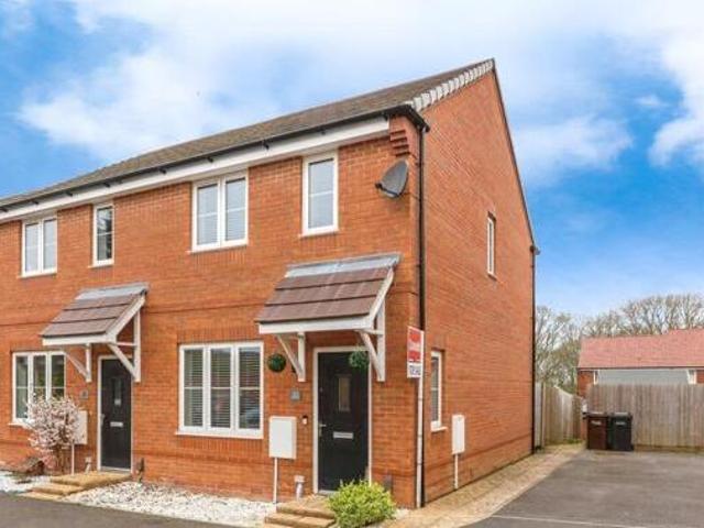 2 Bedroom End Of Terrace House For Sale In Nursling