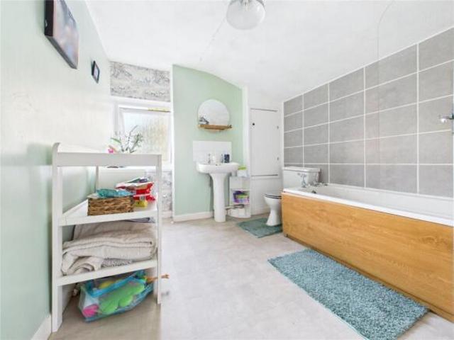 2 bedroom end of terrace house for sale in Soundwell Road, Kingswood, Bristol, BS15