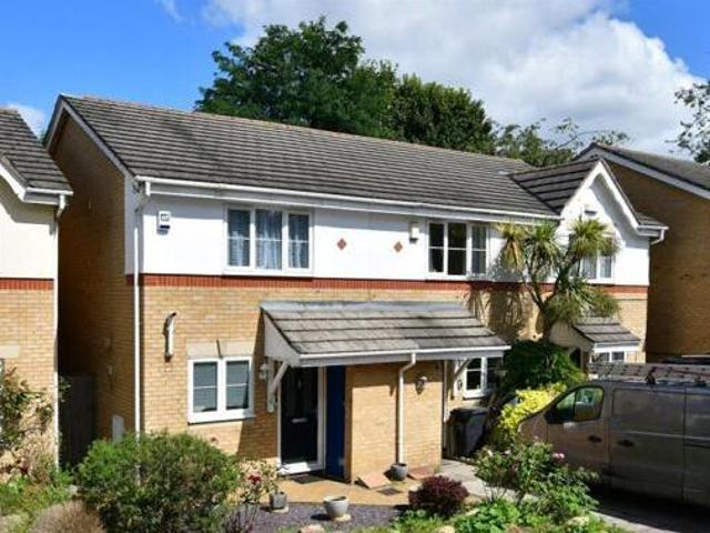 2 Bedroom End Of Terrace House For Sale In South Croydon