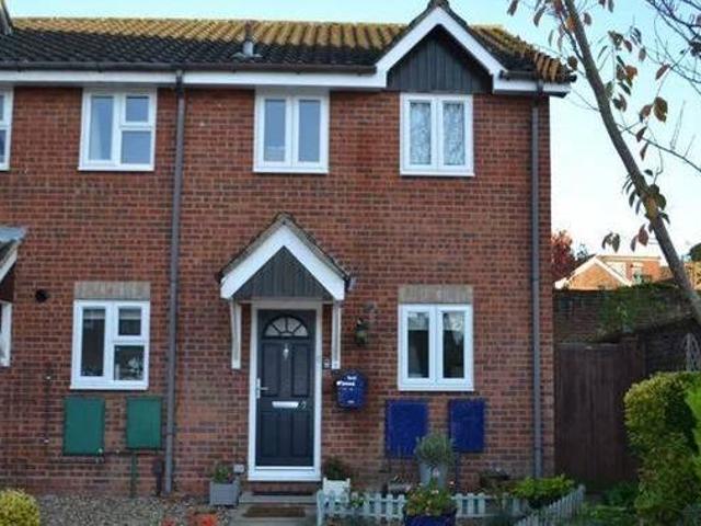 2 bedroom end of terrace house for sale in South Tonbridge TN9