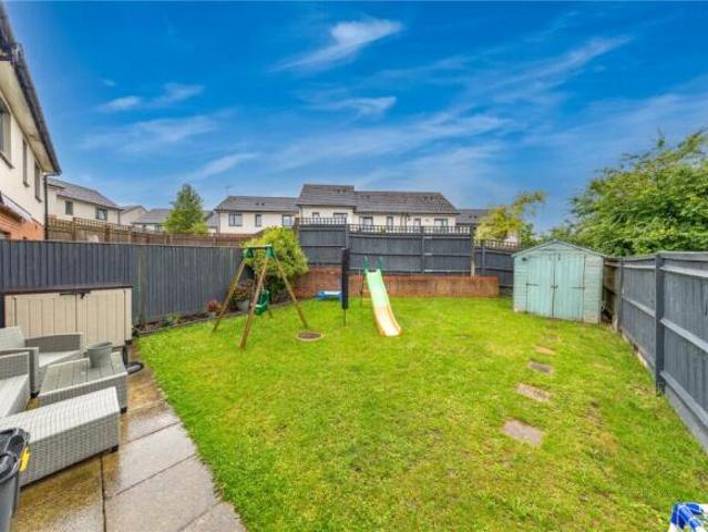 2 bedroom end of terrace house for sale in Someries Hill, Luton, Bedfordshire, LU2