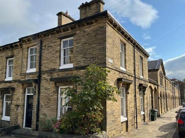 2 Bedroom End Of Terrace House For Sale In Saltaire, Shipley
