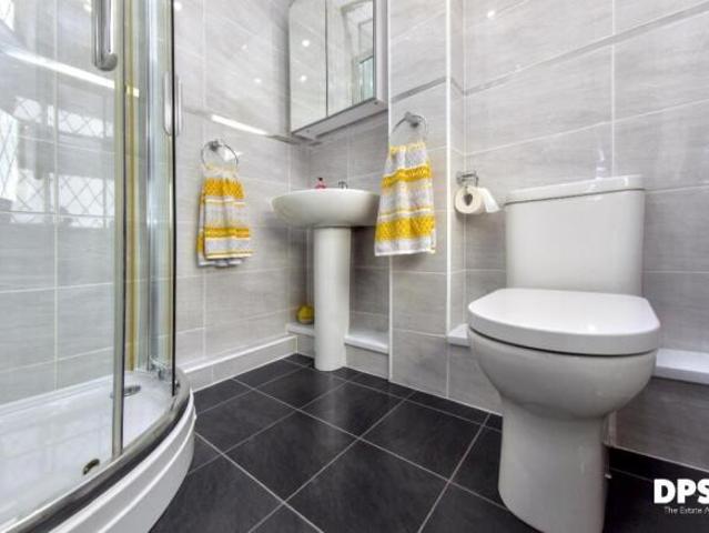 2 bedroom end of terrace house for sale in School Street, Churwell, Leeds, LS27