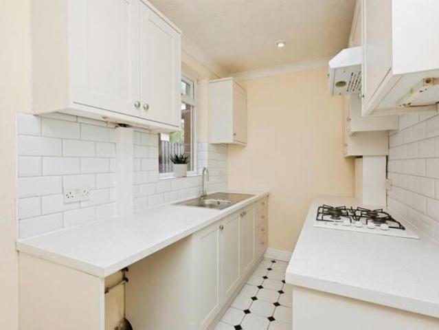 2 bedroom end of terrace house for sale in Shaftesbury Crescent, Derby, DE23