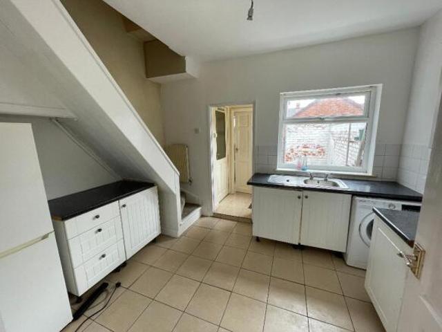 2 bedroom end of terrace house for sale in Shirley Avenue, Perth Street West, Hull, HU5 3UP, HU5