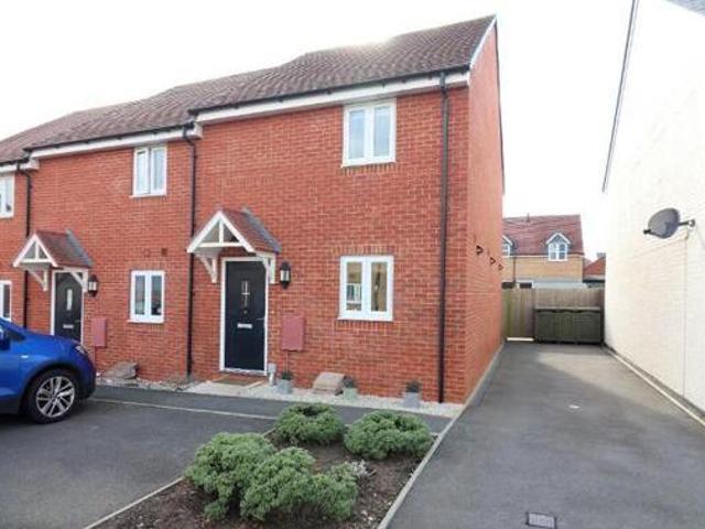 2 Bedroom End Of Terrace House For Sale In Silsoe, Bedfordshire