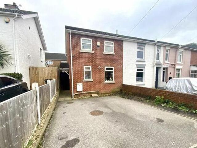 2 Bedroom End Of Terrace House For Sale In Springbourne