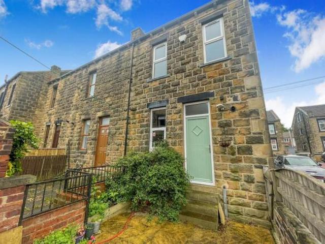 2 bedroom end of terrace house for sale in Springfield Lane, Morley, Leeds, West Yorkshire, LS27