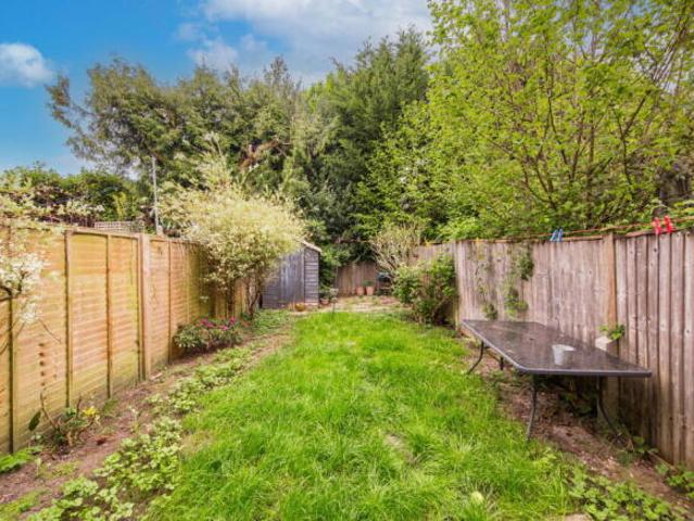 2 bedroom end of terrace house for sale in Springfield Road, Southborough, TN4