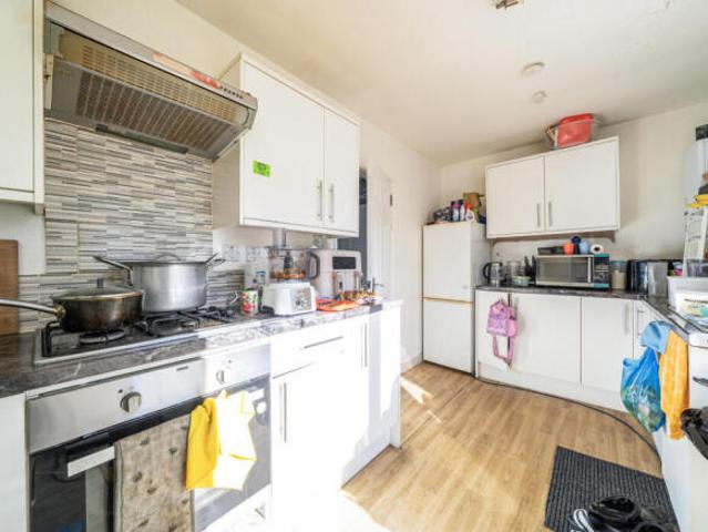 2 bedroom end of terrace house for sale in St. Helier Avenue, Morden, SM4