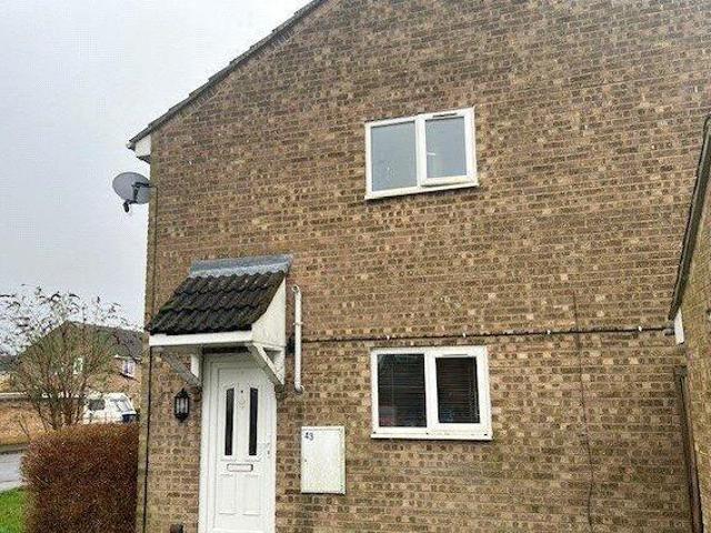2 Bedroom End Of Terrace House For Sale In St. Ives