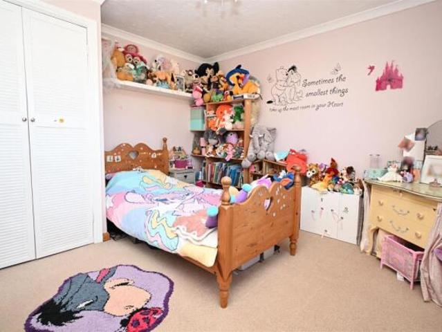 2 bedroom end of terrace house for sale in Stag Hill, Basingstoke, RG22