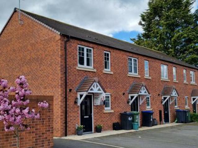 2 Bedroom End Of Terrace House For Sale In Stockton