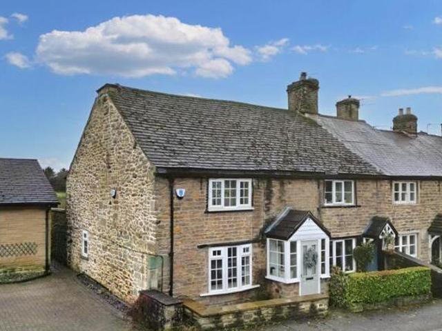 2 Bedroom End Of Terrace House For Sale In Stockport, Cheshire