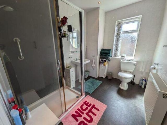 2 bedroom end of terrace house for sale in Sunny Bank, Wyke, Bradford, BD12