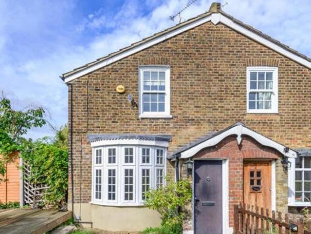 2 Bedroom End Of Terrace House For Sale In Surbiton