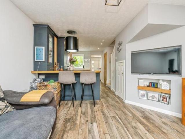 2 bedroom end of terrace house for sale in Powderham Avenue, WORCESTER, WR4