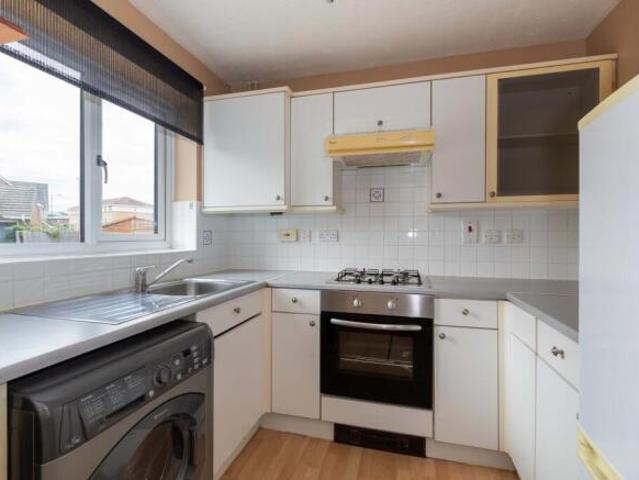 2 bedroom end of terrace house for sale in Palace Close, Cippenham, SL1