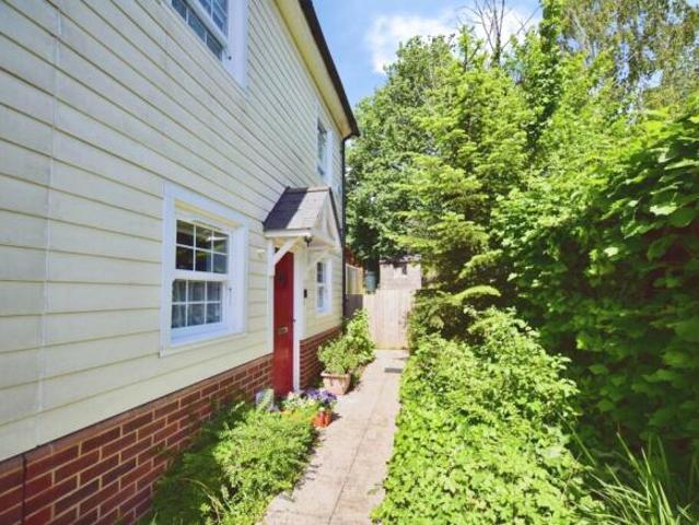 2 bedroom end of terrace house for sale in Penhurst Close, Weavering, Maidstone, Kent, ME14