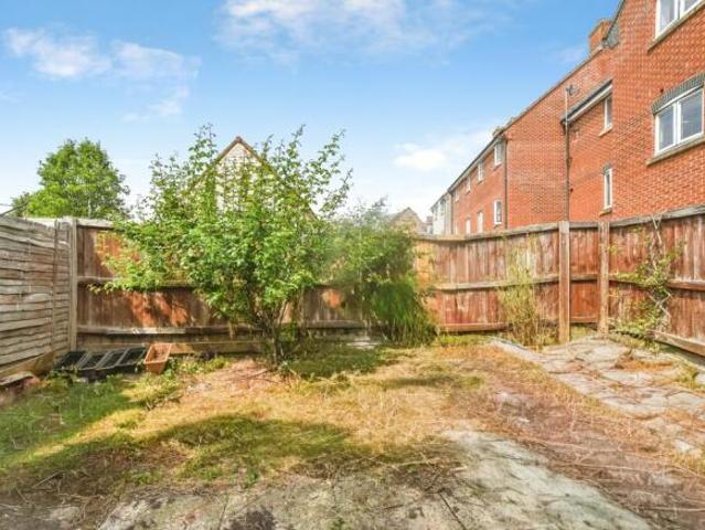 2 bedroom end of terrace house for sale in Piernik Close, Haydon End, Swindon, SN25