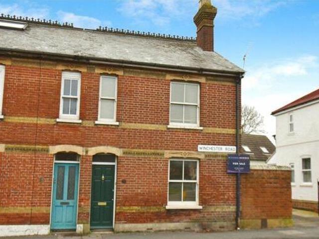 2 Bedroom End Of Terrace House For Sale In Romsey