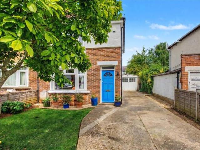 2 bedroom end of terrace house for sale in Ridgefield Road Oxford OX4