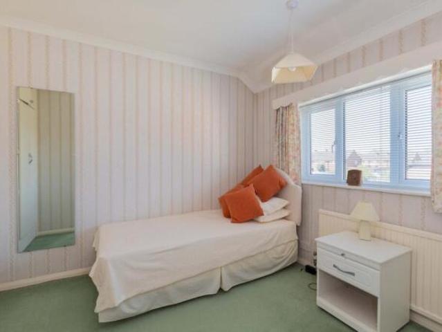2 bedroom end of terrace house for sale in Ryvers Road, Langley, SL3