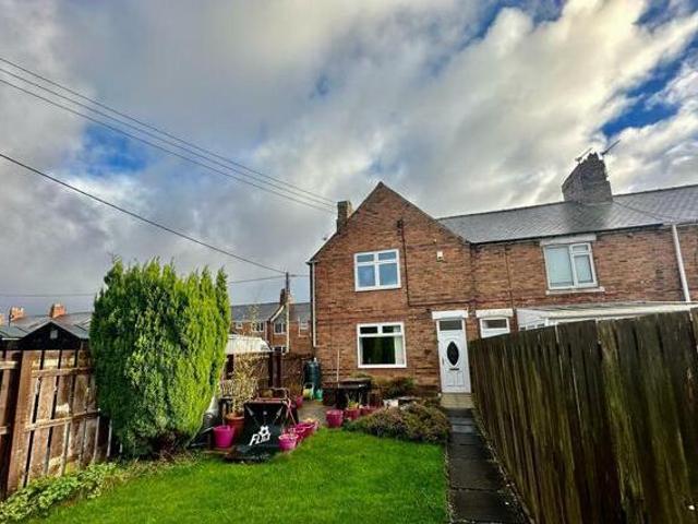 2 Bedroom End Of Terrace House For Sale In Woodstone Village