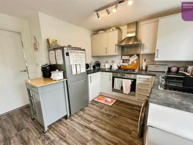 2 bedroom end of terrace house for sale in Woodyatt Way, WA13