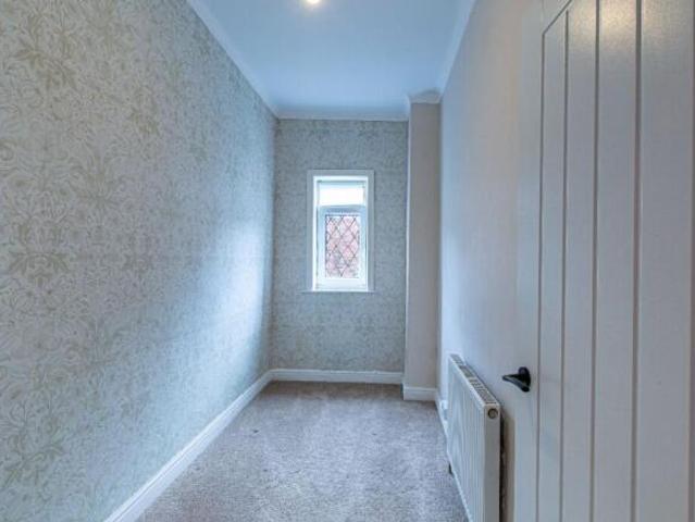 2 bedroom end of terrace house for sale in Wakefield Road, Drighlington, BD11