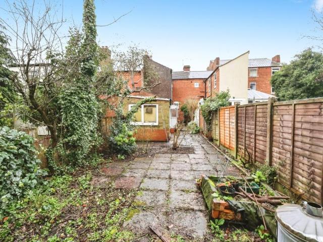 2 bedroom end of terrace house for sale in Warwards Lane, Birmingham, West Midlands, B29