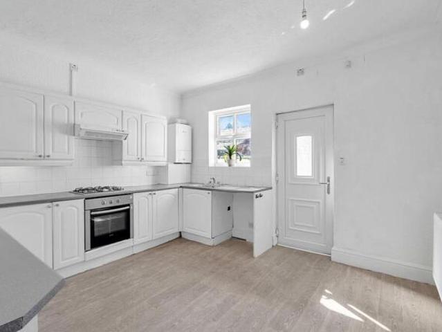 2 bedroom end of terrace house for sale in West Street, Warrington, WA2
