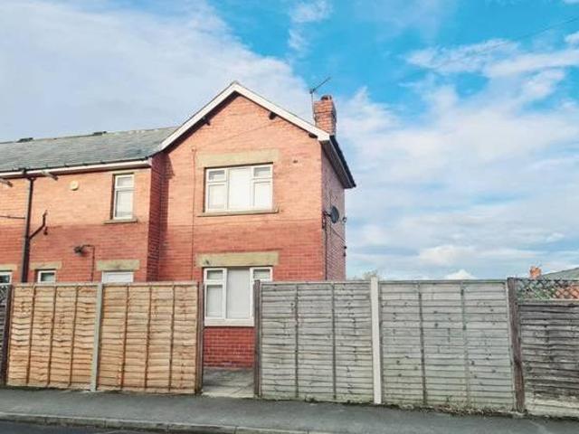 2 bedroom end of terrace house for sale in Whitehall Grove Drighlington Bradford BD11