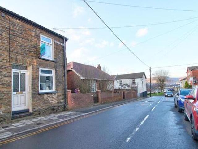2 Bedroom End Of Terrace House For Sale In Williamstown