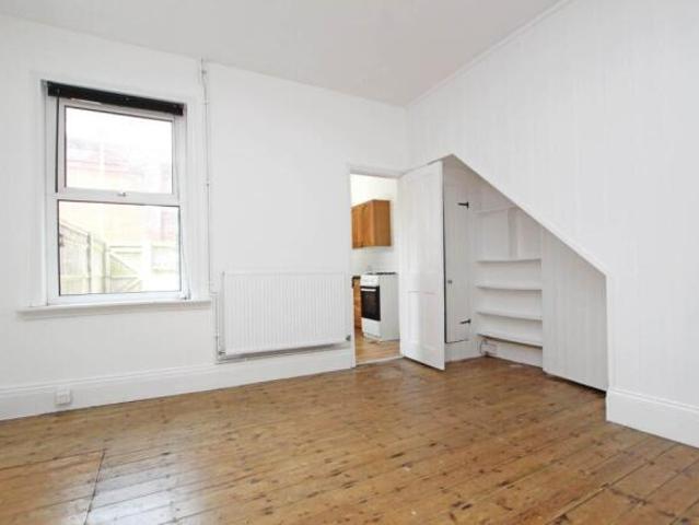 2 bedroom end of terrace house for sale in Winchcombe Road, Eastbourne, BN22 8DE, BN22