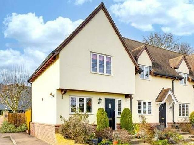 2 bedroom end of terrace house for sale in The Maltings Gamlin SG19