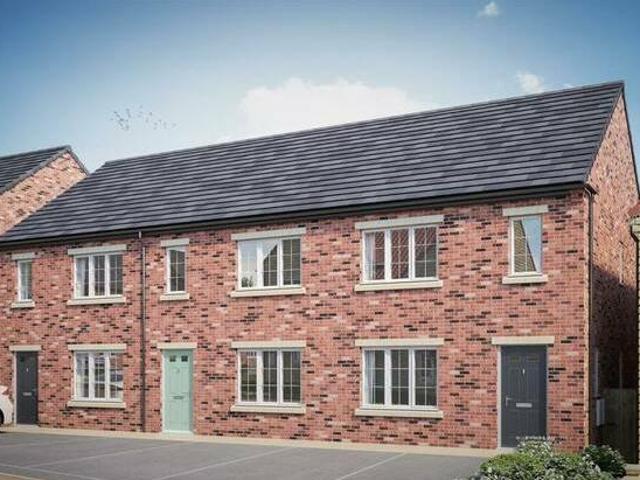 2 bedroom end of terrace house for sale in The Croft Harthill S26