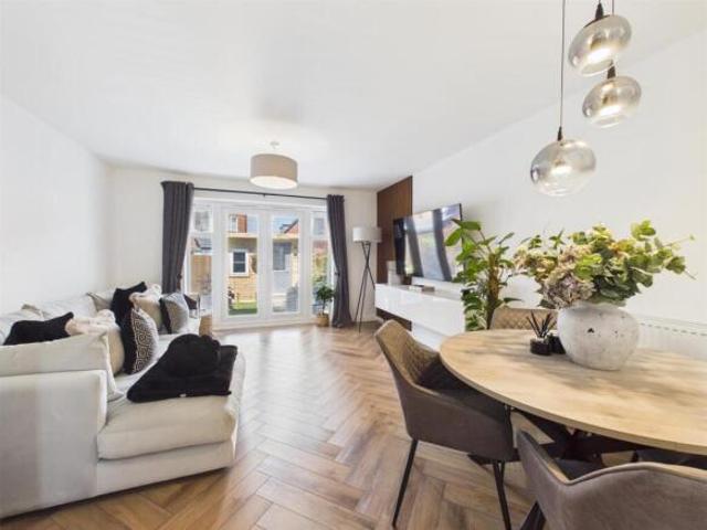 2 bedroom end of terrace house for sale in Thespian Road, Churchdown, Gloucester, GL3