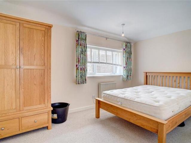 2 bedroom end of terrace house for sale in Thomas Street, Rodbourne, Swindon, SN2
