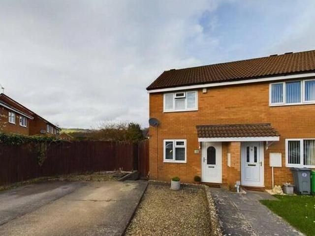2 Bedroom End Of Terrace House For Sale In Thornhill
