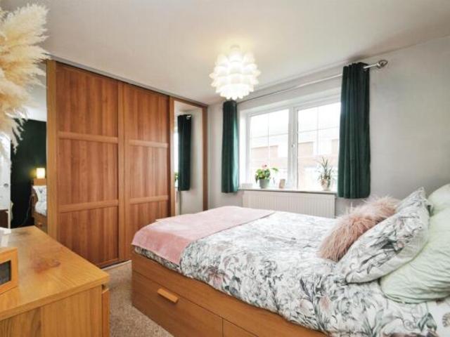 2 bedroom end of terrace house for sale in Timble Grove, Harrogate, HG1