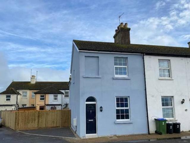 2 bedroom end of terrace house for sale in Transit Road Newhaven East Sussex BN9 BN9