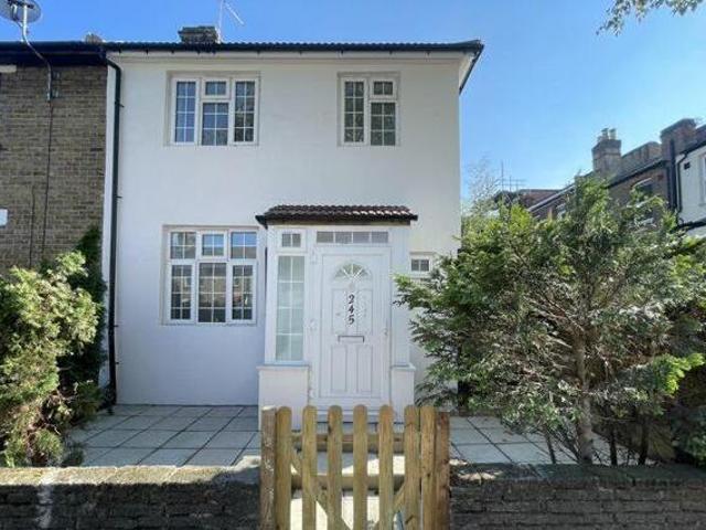2 Bedroom End Of Terrace House For Sale In Two Bedroom End Terraced Home, Winns Avenue