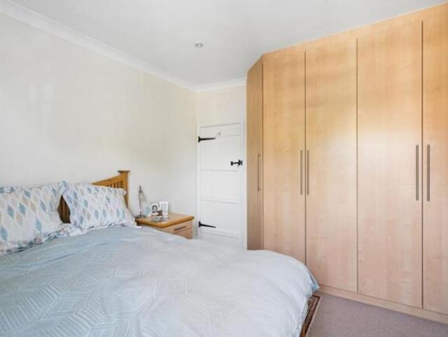 2 bedroom end of terrace house for sale in Upper Paddock Road, Oxhey Village, WD19