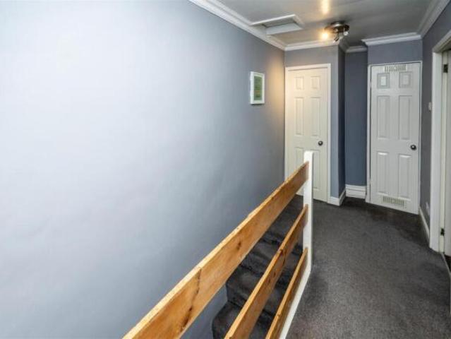 2 bedroom end of terrace house for sale in Vernon Place, Queensbury, Bradford, BD13