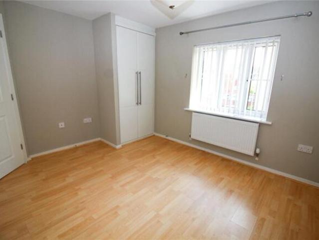 2 bedroom end of terrace house for sale in Vistula Crescent, Swindon, Wiltshire, SN25