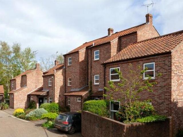 2 Bedroom End Of Terrace House For Sale In York, North Yorkshire