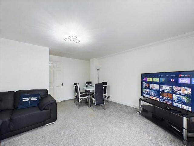 2 bedroom end of terrace house to rent