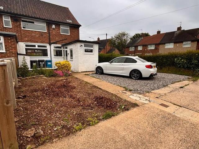 2 bedroom end of terrace house to rent