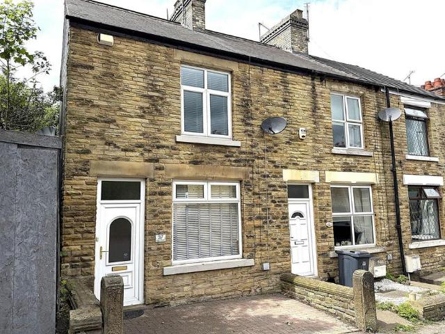 2 bedroom end of terrace house to rent
